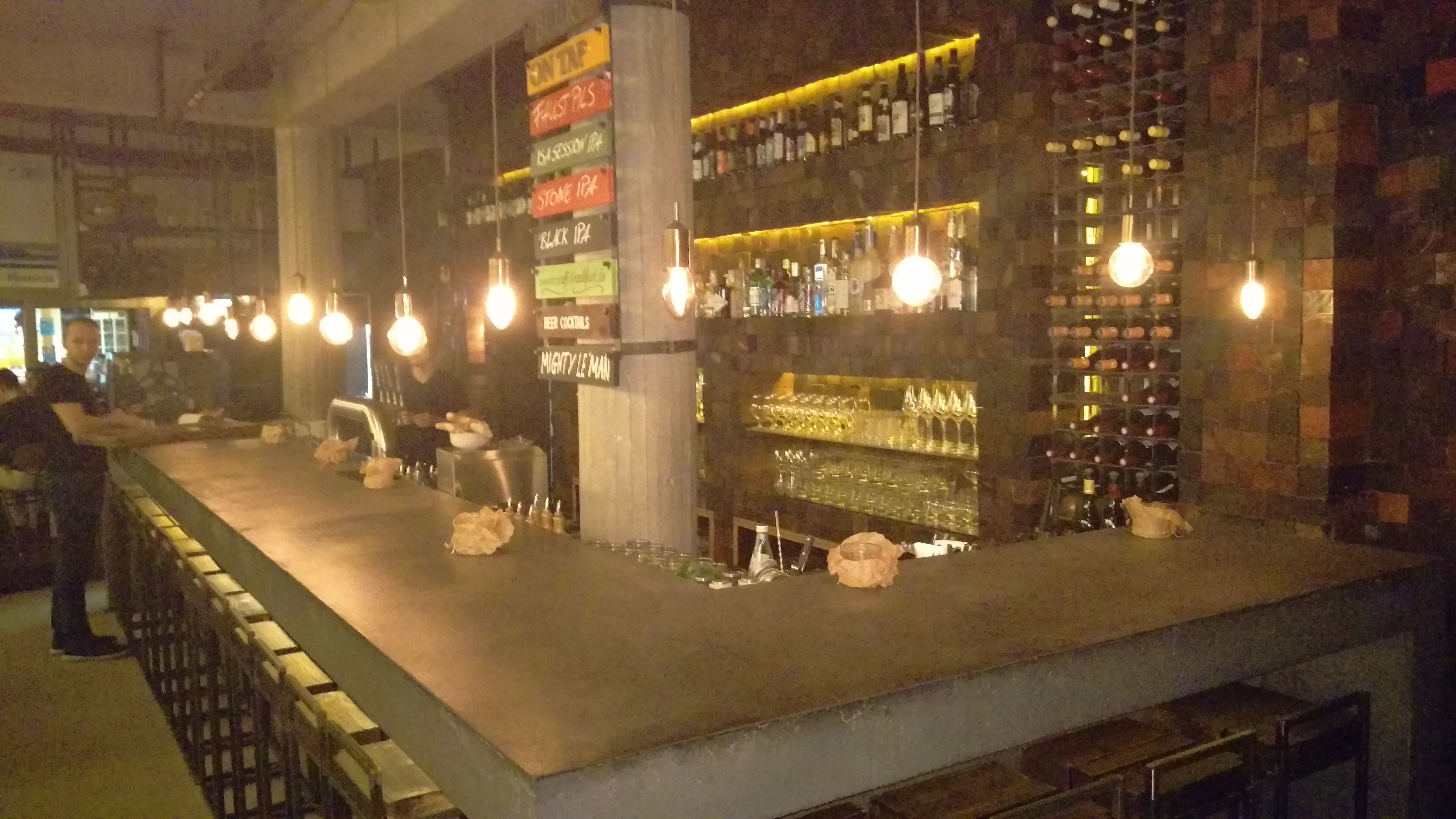 naiv bar, frankfurt, Germany | Bob's Beer Blog