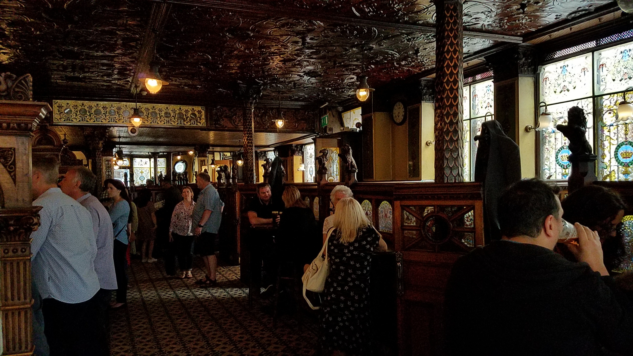 The Crown Bar, Belfast, Ireland | Bob's Beer Blog