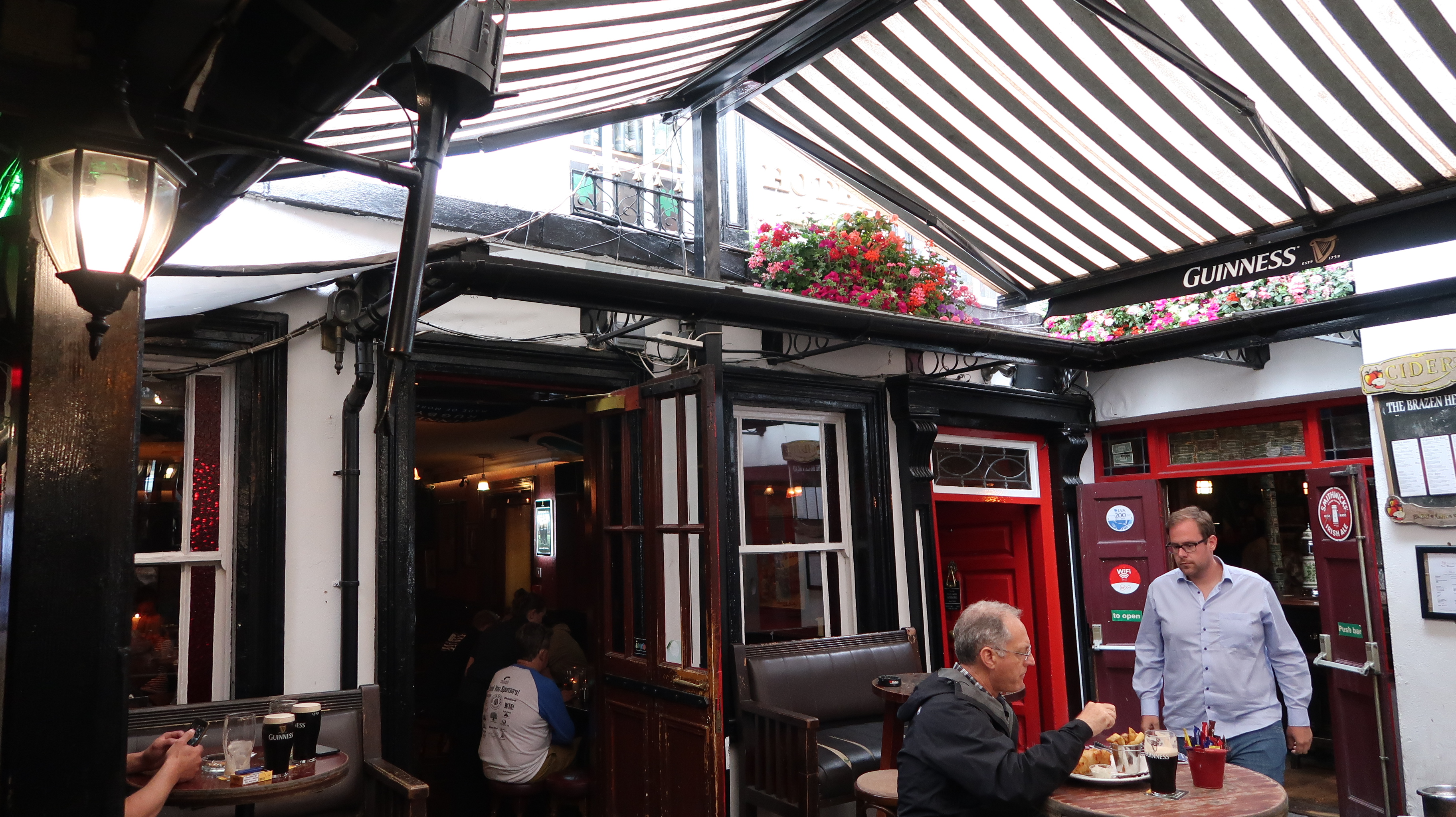 The Brazen Head, Dublin, Ireland | Bob's Beer Blog